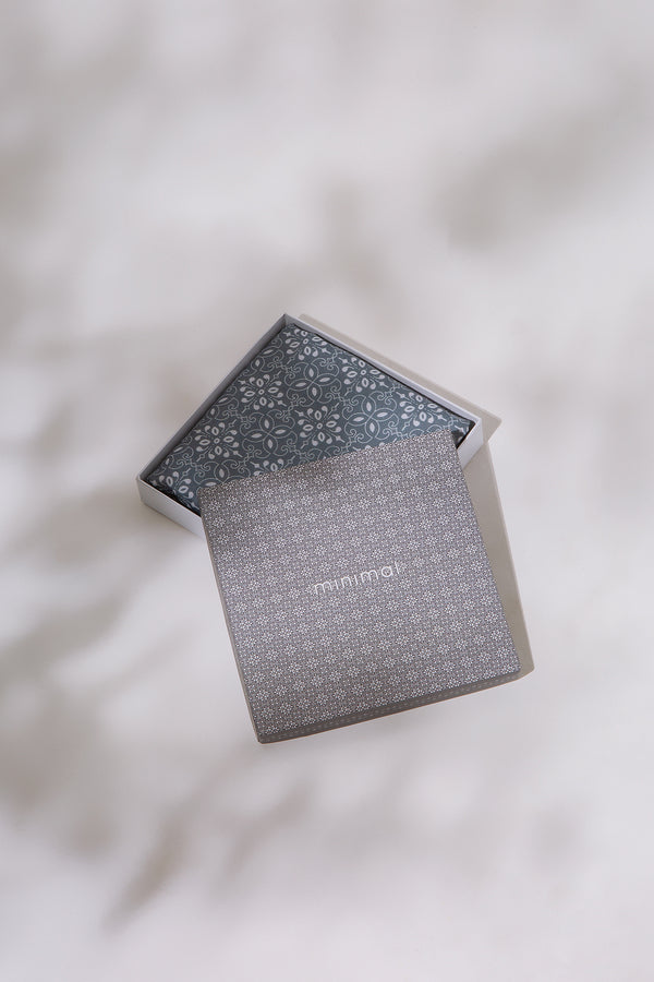 Minimal Kawung Scarf – Minimal Store ID