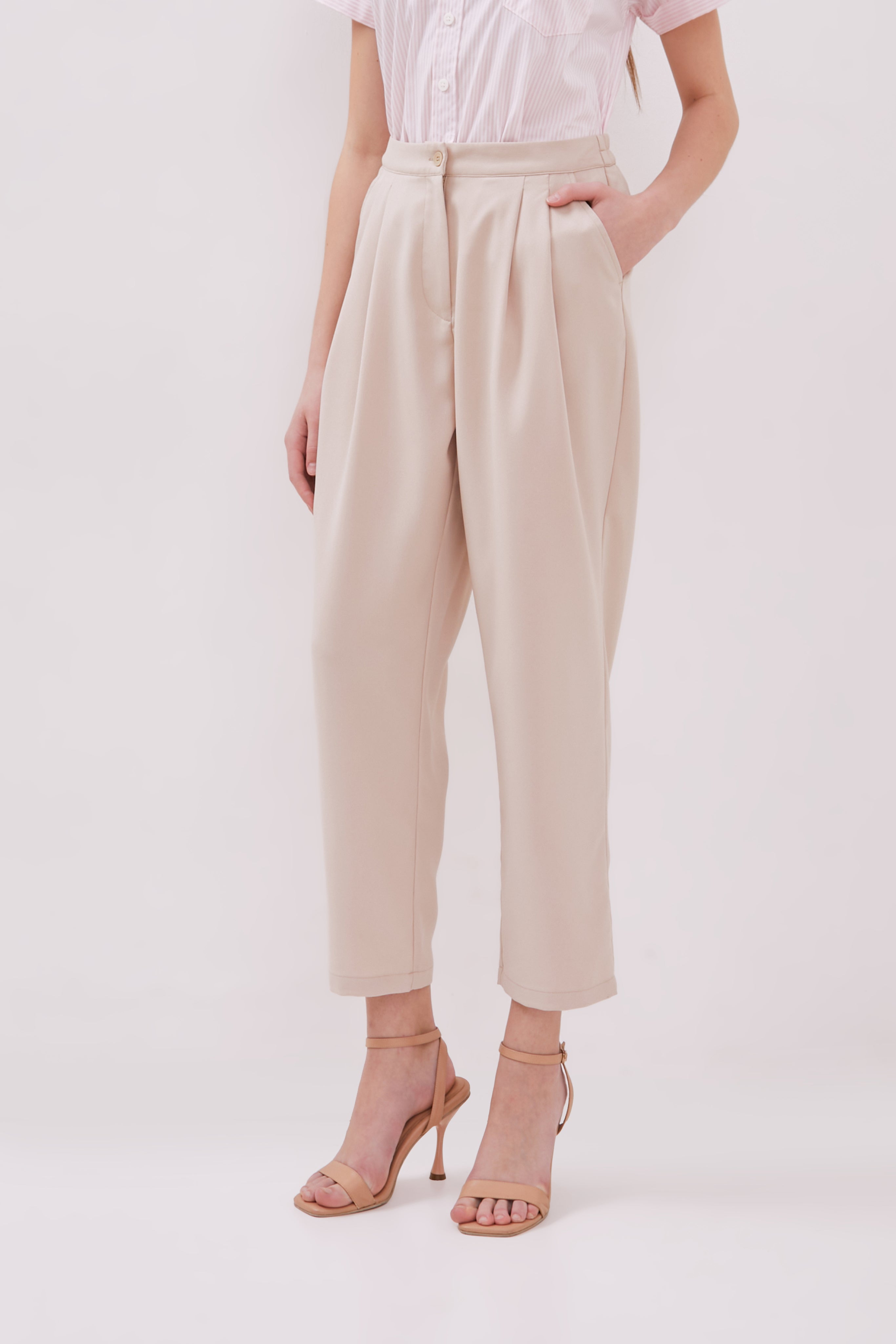 Basic Pleats Trouser Beige – Minimal Store ID