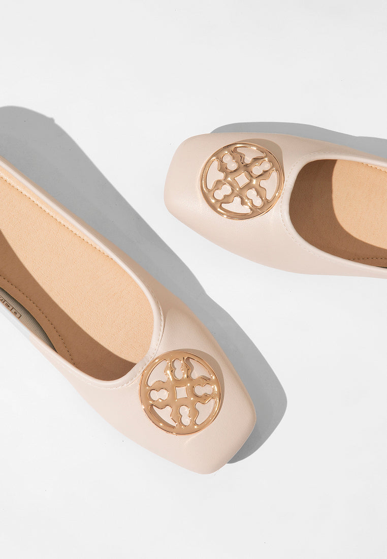 Minimal Amber Shoes Beige R – Minimal Store ID